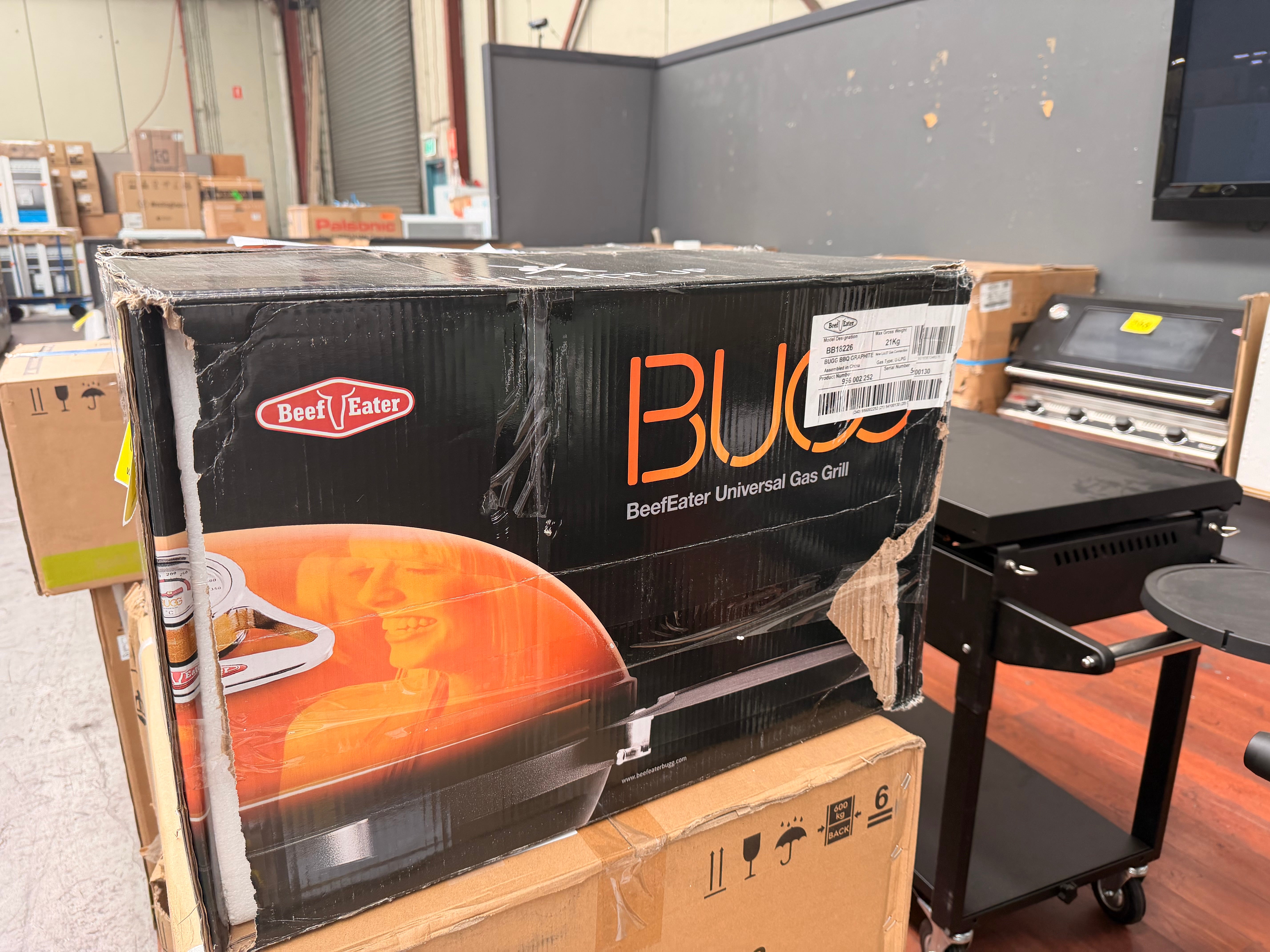 Beefeater Black BUGG BBQ BB18226 (Pick up only)